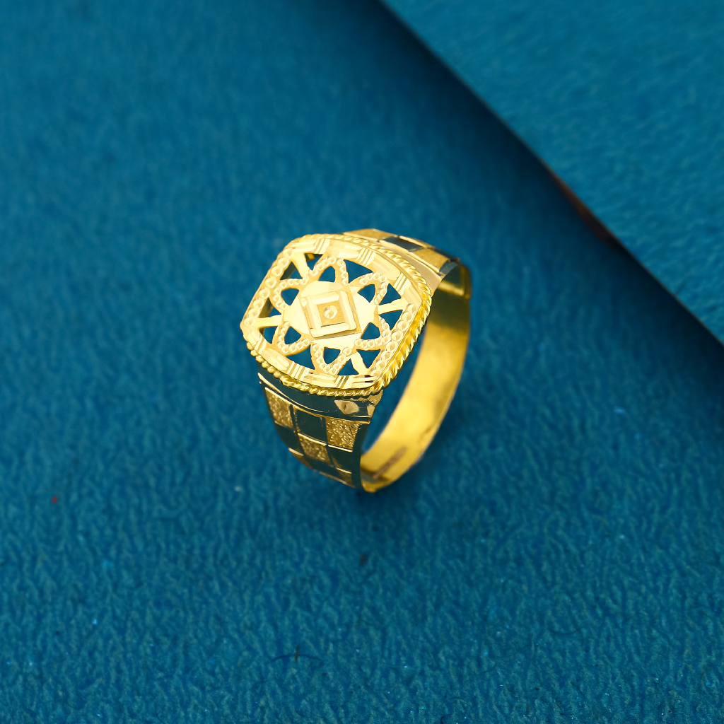 Buy quality 20K Premium Cutting Work Nakshi Work Gold Ring For Mens in Ahmedabad